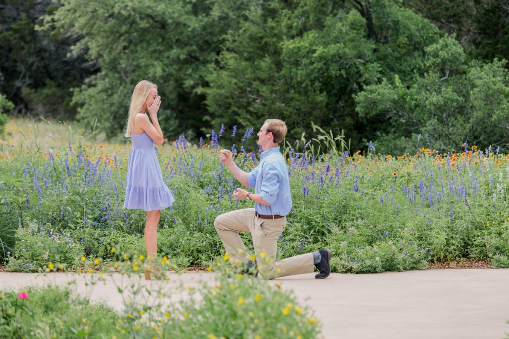 Best Places to Propose in Austin, Texas - www.laurengarrisonphotography.com