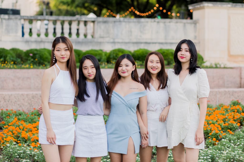 Tiffany's UT Senior Photos with her Friends! - www ...