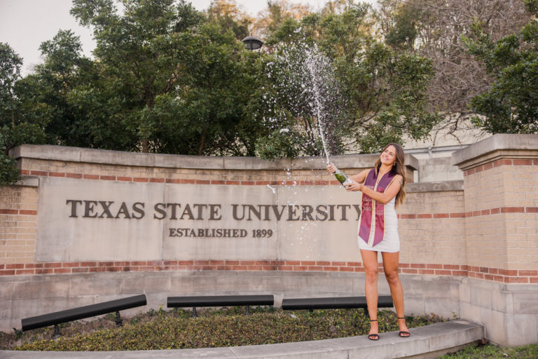 Texas State Senior Photos | Jennifer + Her Dog! - www ...
