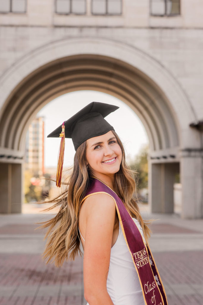 Texas State Senior Photos | Jennifer + Her Dog! - www ...