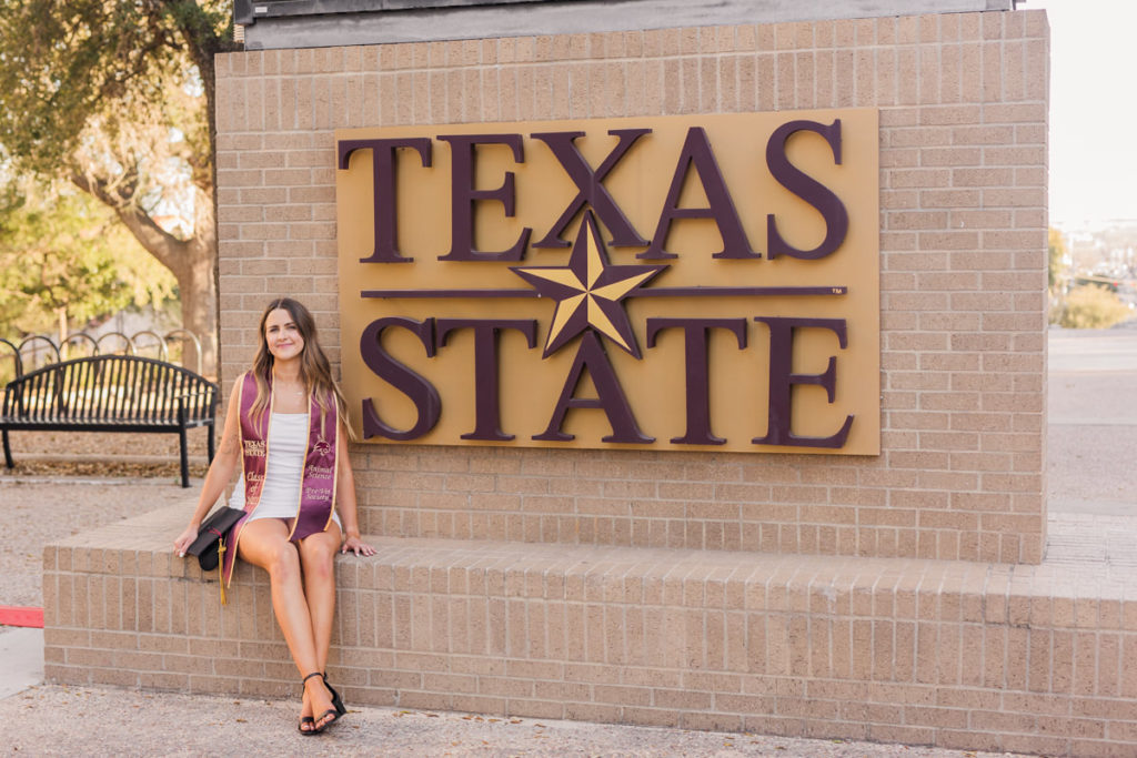 Texas State Senior Photos | Jennifer + Her Dog! - www ...