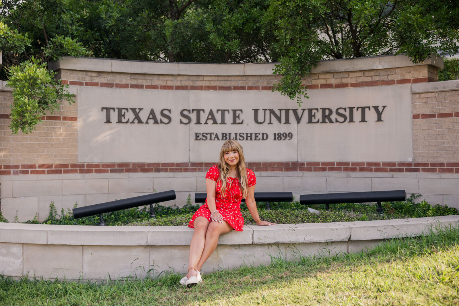 Texas State University + Meadows Center Grad Photos | Gabriella - www ...