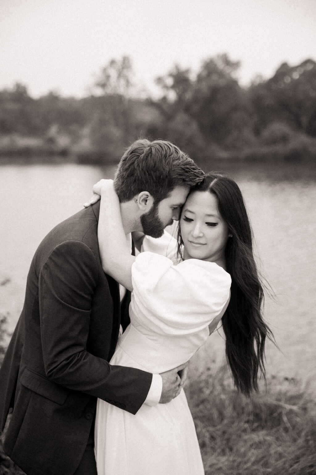 Romantic Post-Wedding Photos | Annalin & Spencer - www.laurengarrisonphotography.com