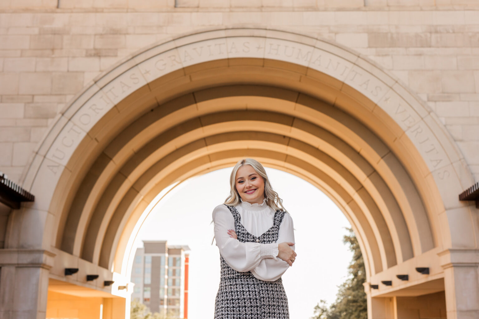 Texas State Senior Photos | Ellie - www.laurengarrisonphotography.com